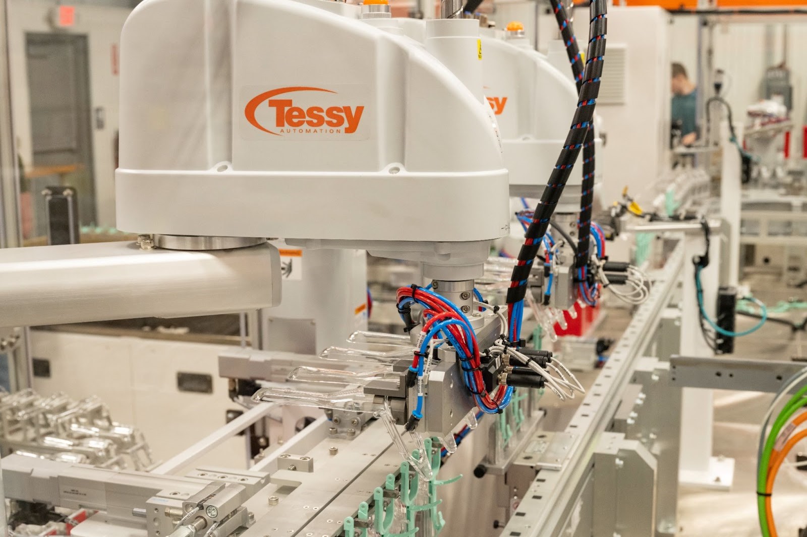 How Automation Transforms Pharmaceutical Manufacturing